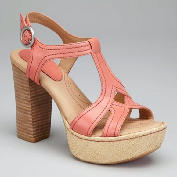 Born | Shoes | Born Crown Shanna Tstrap Platform Sandal Coral 9 | Poshmark